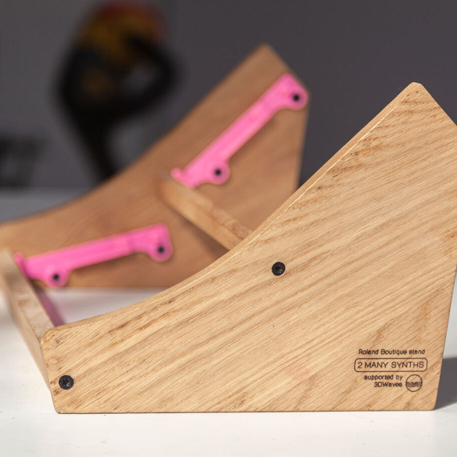 Roland Boutique stand in solid Oak - 2 Many Synths